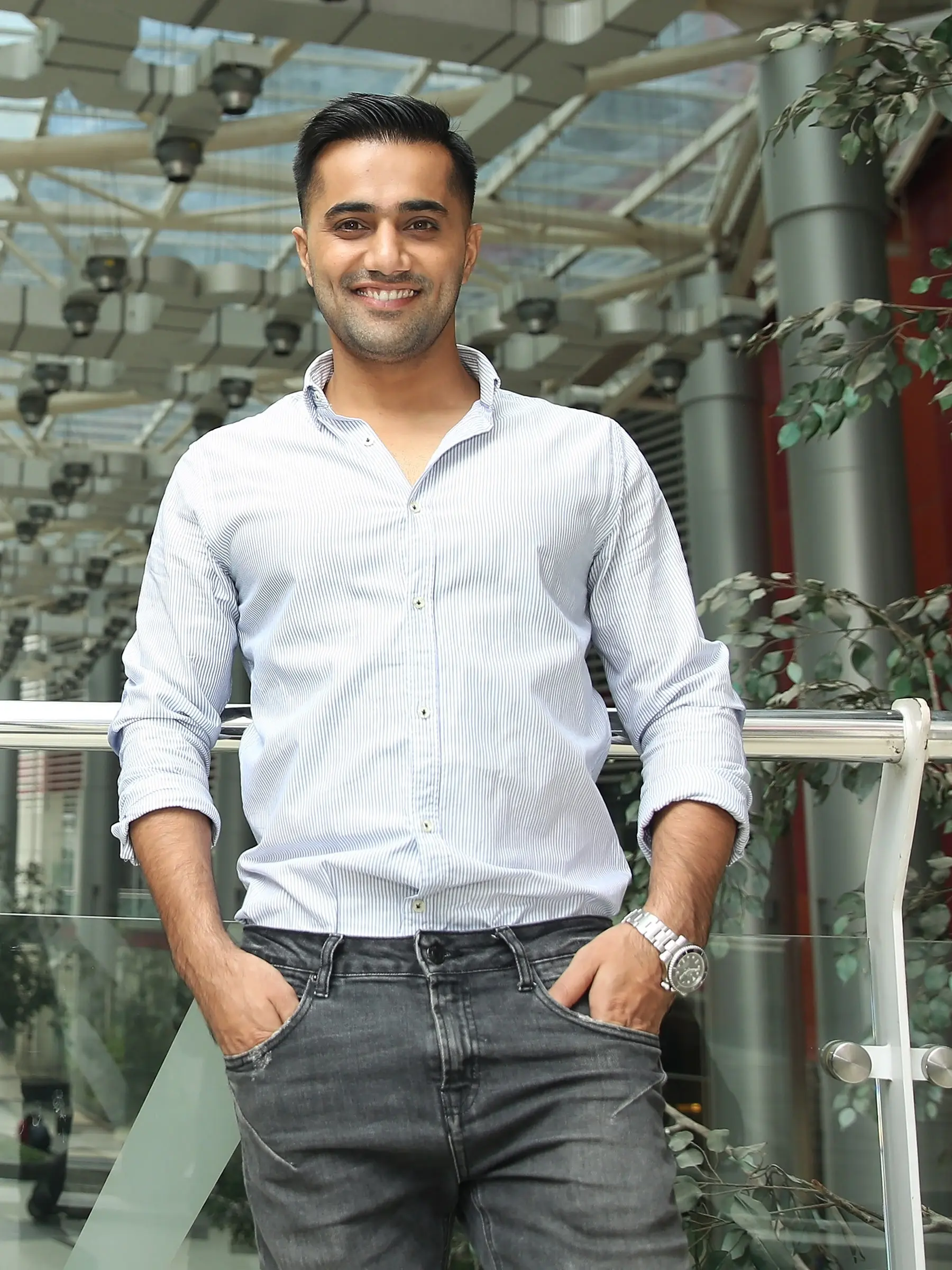 Media India Menulis Isu Hubungan Gebby Vesta dan Vishal Karwal ...