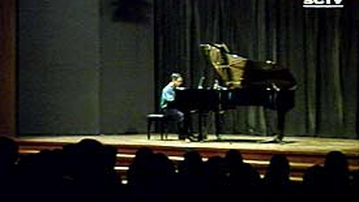 Konser Piano Musisi Belia Indonesia - News Liputan6.com