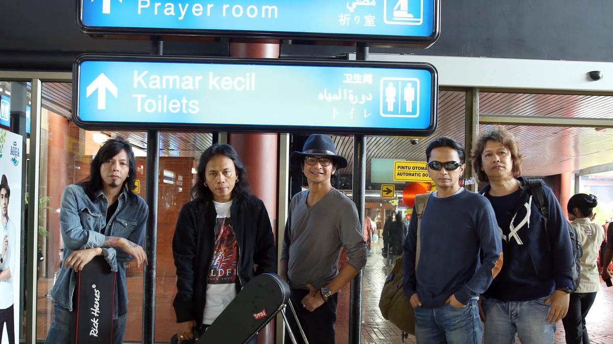 Hampir 20 Tahun Eksis Bermusik, Ini Rahasia Band /rif - ShowBiz ...