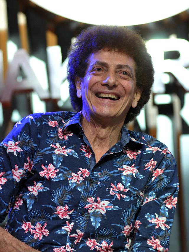 Anak Achmad Albar Meninggal, Sean Gelael Ikut Sedih - ShowBiz Liputan6.com