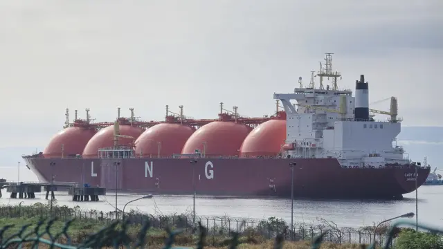 PGN dan PLN Dapat Pasokan Gas LNG dari Sini
