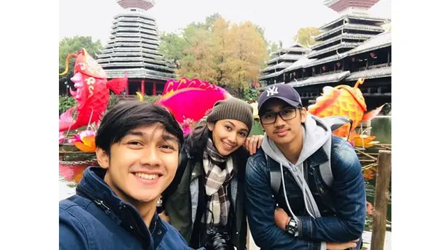 Bak Saudara Kembar, Ini 6 Potret Kebersamaan Caesar Hito dan Adiknya ...