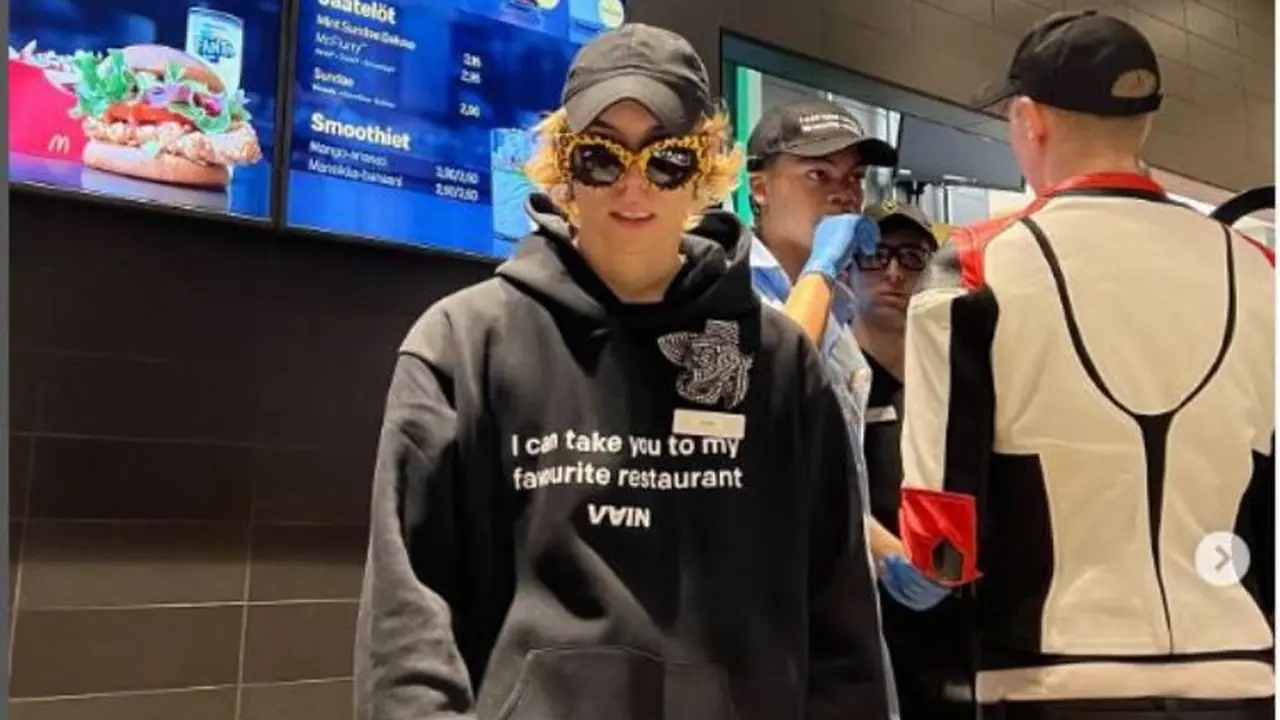 Seragam Karyawan McDonald's Finlandia Diubah Jadi Baju Kerja yang Bisa ...