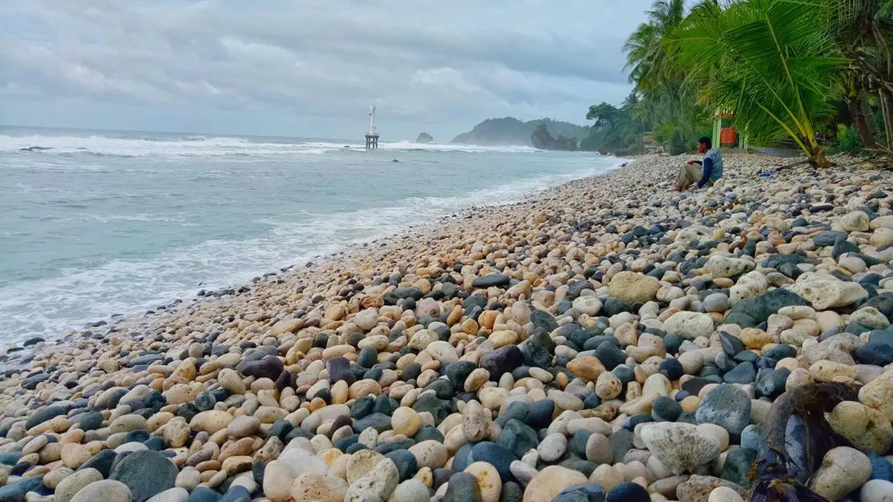 23 Tempat Wisata di Pacitan Selain Gua, Cocok untuk Wisata Keluarga dan ...