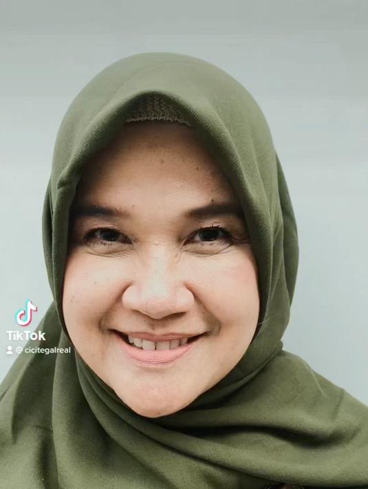 Usia 62 Tahun Belum Menikah, Cici Tegal: Aku Masih Jomblo - Photo ...