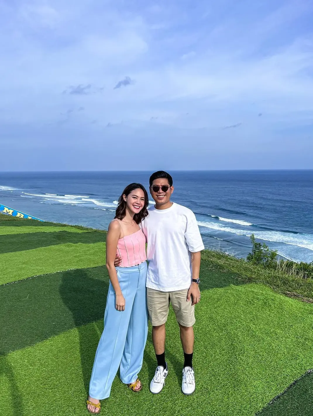 Deretan Potret Kebersamaan Della Dartyan dan Nino RAN, Didoakan Netizen ...