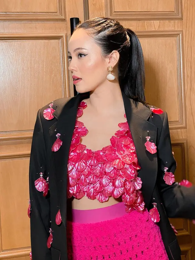 Profil dan Agama Anggika Bolsterli, Artis Blasteran Swiss-Jawa ...