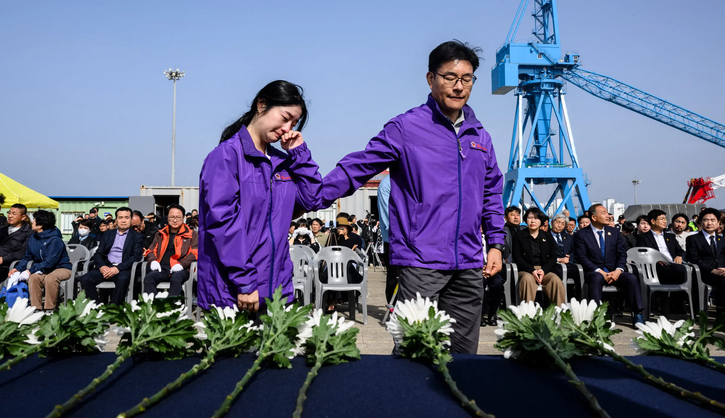 Korea Selatan Peringati 10 Tahun Tenggelamnya Kapal Feri Sewol - Foto ...
