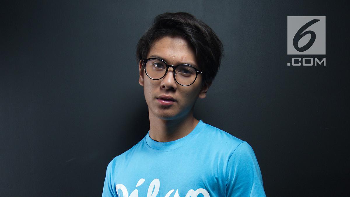 Meme Film Dilan, dari yang Kocak Sampai Serius - Lifestyle Liputan6.com