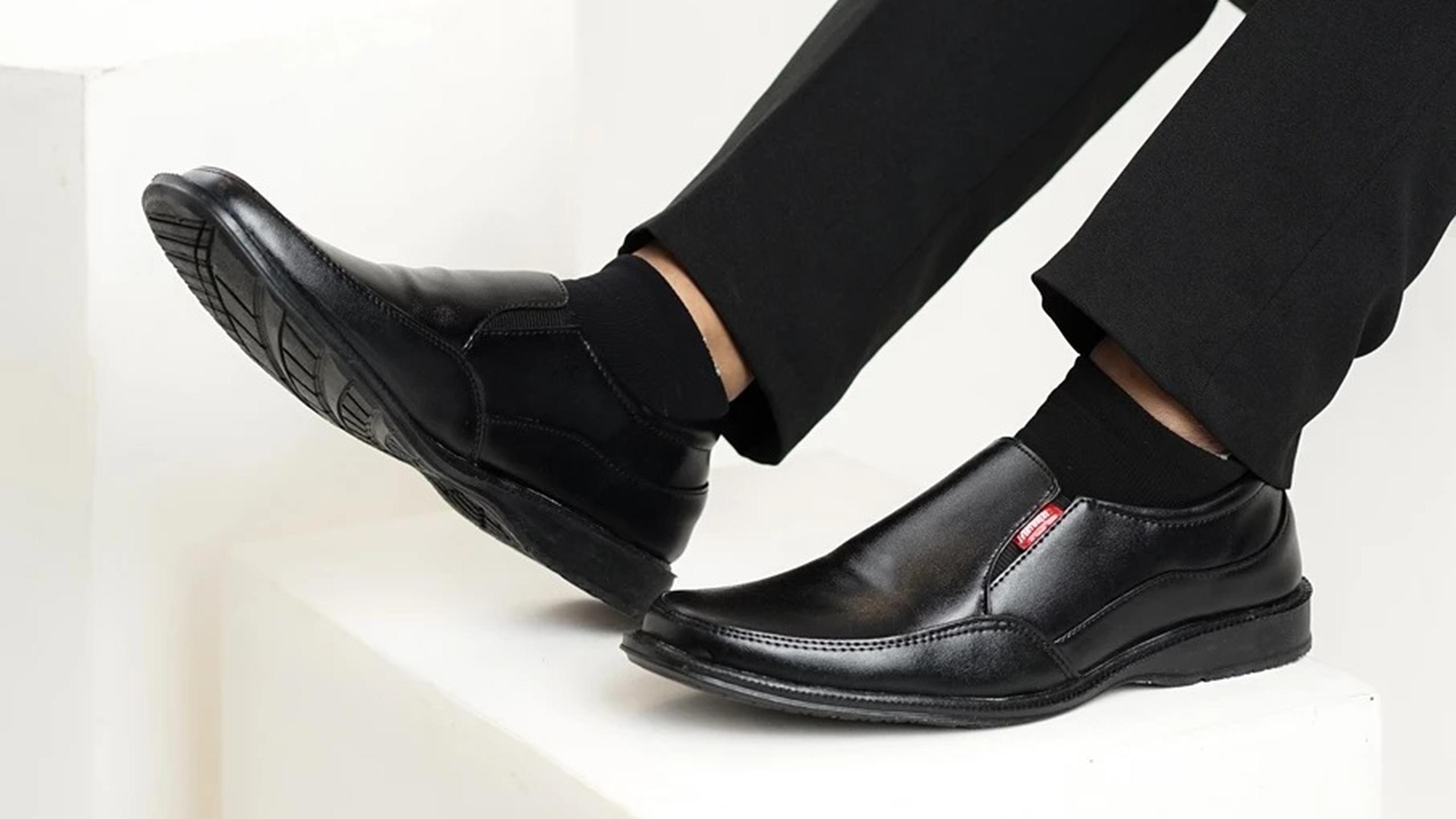 6 Sepatu Pantofel Pria untuk Tampilan Resmi yang Stylish