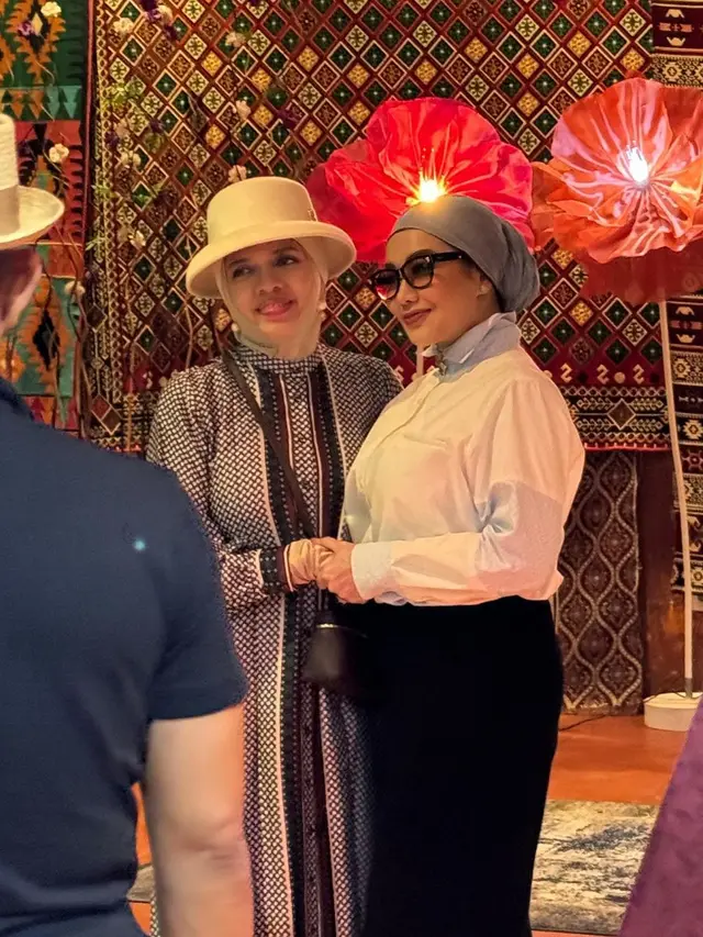 6 Potret Reza Artamevia di Pesta Ultah Geni Faruk, Sebut Ibu Mertua ...