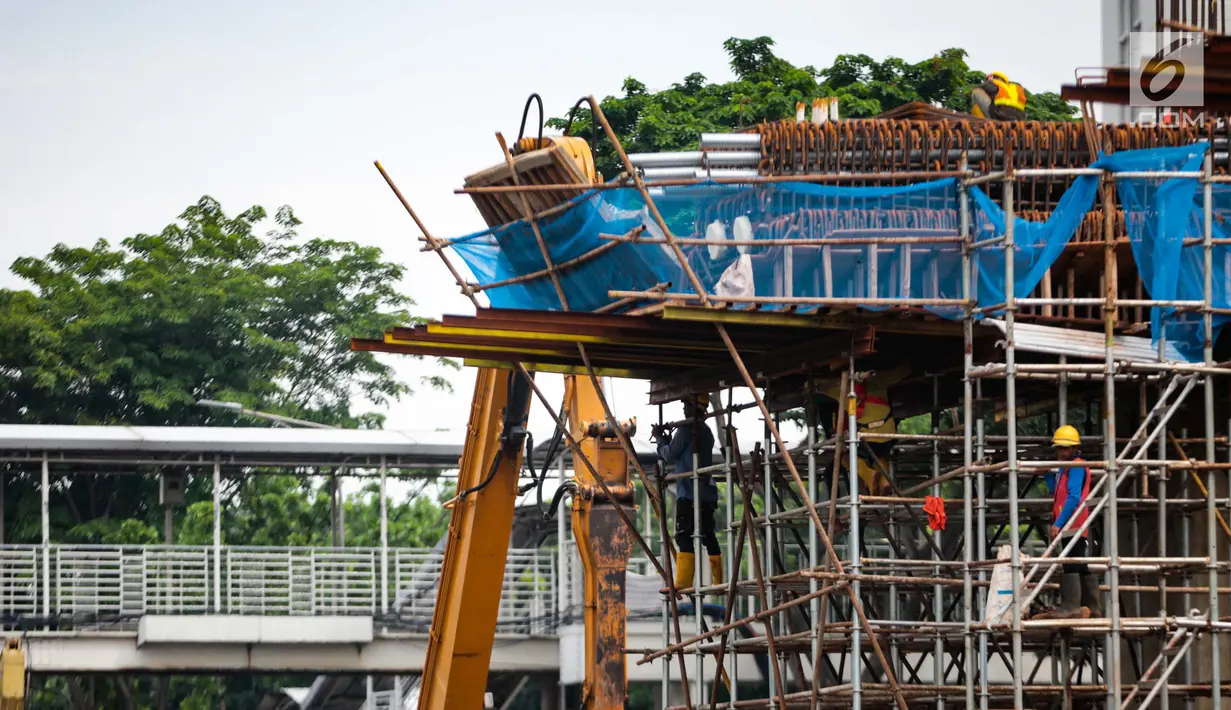 FOTO: Menurunnya Pekerja Sektor Informal - Foto Liputan6.com