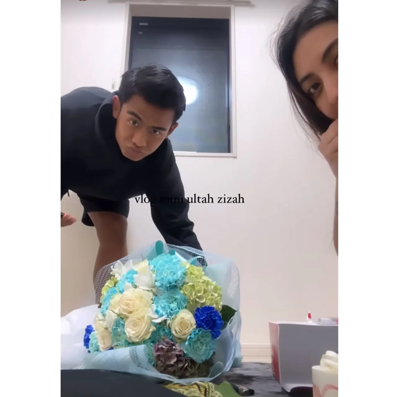 6 Momen Pratama Arhan Beri Kejutan Ultah Azizah Salsha, Sederhana Tapi Romantis - Hot Liputan6.com