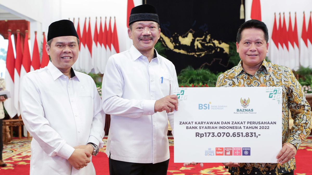 BSI Serahkan Zakat Perusahaan Senilai Rp173 Miliar - On Off Liputan6.com