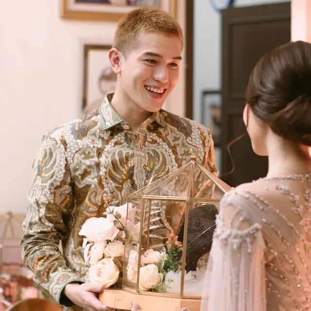 6 Potret Julian Jacob Melamar Mirriam Eka di Yogyakarta: Dihadiri ...