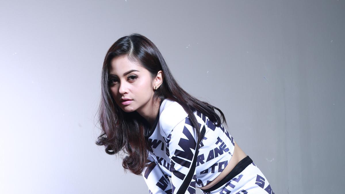 Dua Tahun Menjanda, Tiwi Eks T2 Akan Menikah Tahun Ini? - ShowBiz ...