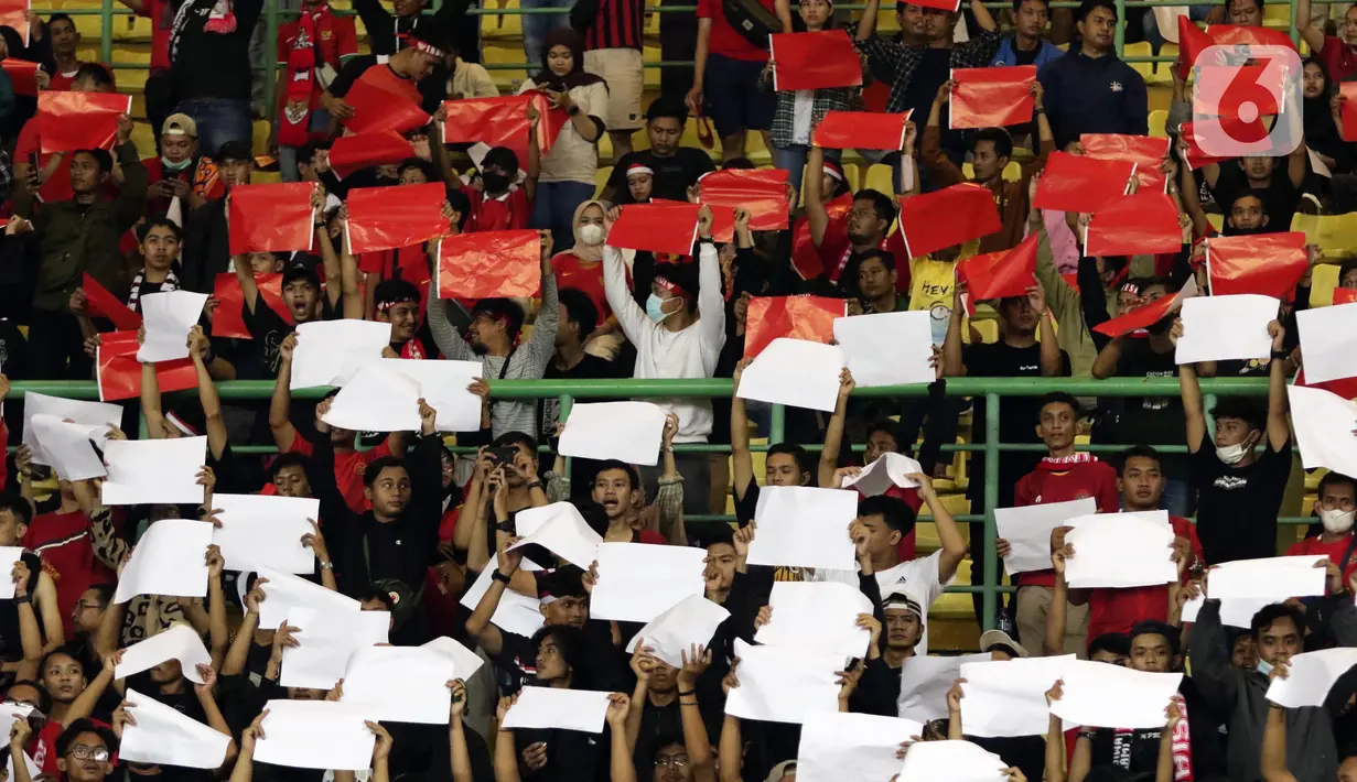 FOTO: Ragam Dukungan Suporter untuk Timnas Indonesia U-19 - Foto ...