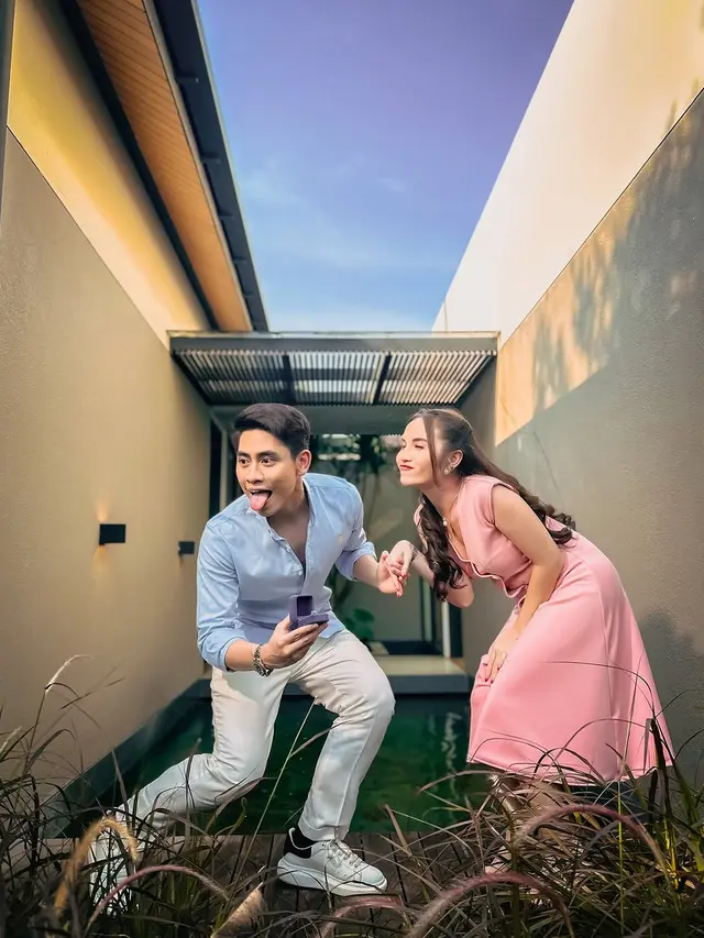 7 Potret Elina Joerg Dilamar Athalla Naufal, Tiga Bulan Putus dari Gusti Ega - Hot Liputan6.com