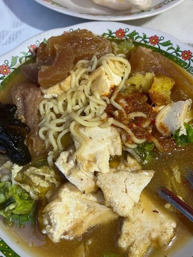 12 Rekomendasi Tahu Campur di Surabaya, Kuliner Khas yang Tak Pernah ...