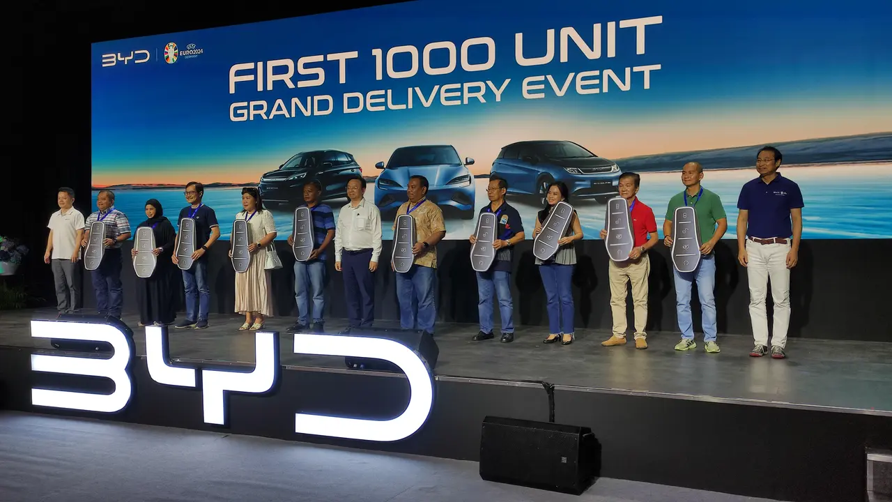 BYD Indonesia Resmi Serahkan Unit ke Konsumen - Otomotif Liputan6.com