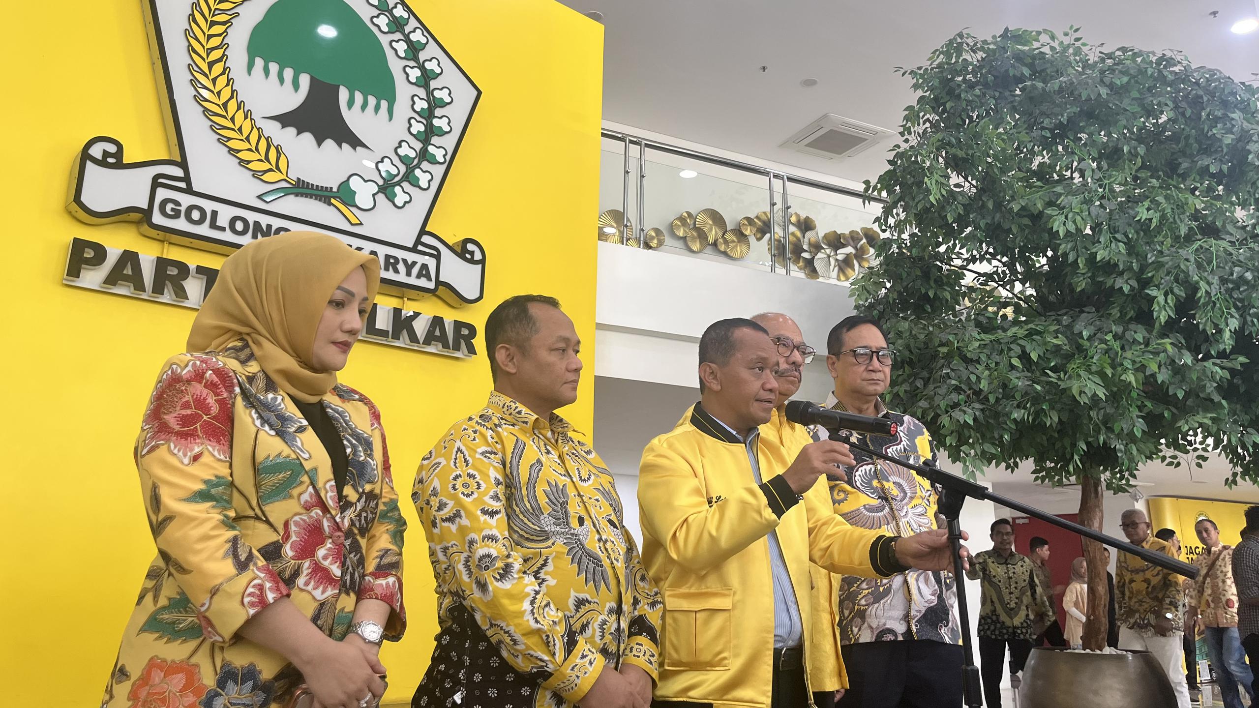 Ditanya Prabowo Dua Periode, Ketum Golkar Bahlil: Prabowo-Gibran Sampai ...