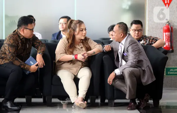 Mengenal AMDK Adalah: Panduan Lengkap Air Minum Dalam Kemasan - Feeds ...