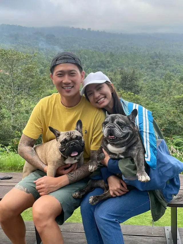 Lama Vakum dari Dunia Hiburan, Ini 7 Potret Terbaru Nadia Saphira - Hot Liputan6.com