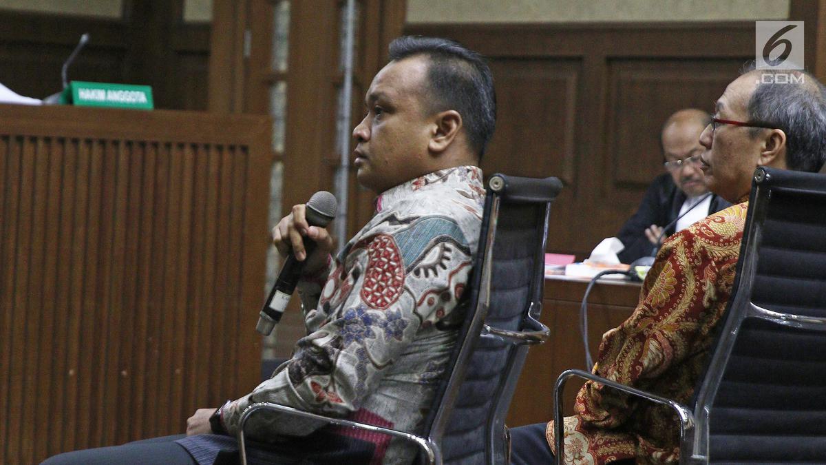 FOTO: Irvanto dan Made Oka Jalani Sidang Bersama Kasus Korupsi E-KTP ...