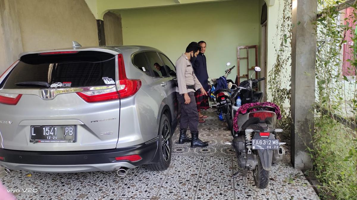 Bom Molotov Teror Rumah Pegawai Pertanahan di Dompu, 2 Sepeda Motor ...