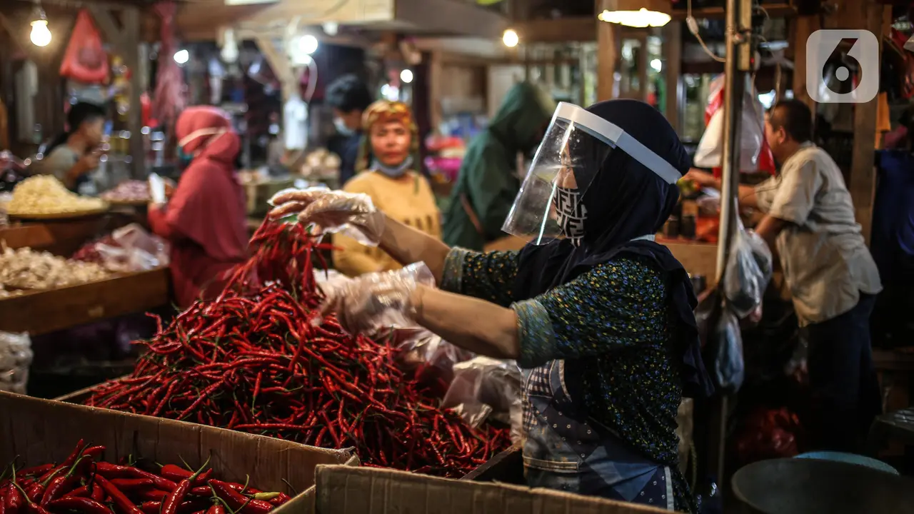 Contoh Pasar Tradisional yang Tertib Ikuti Protokol Kesehatan Cegah ...