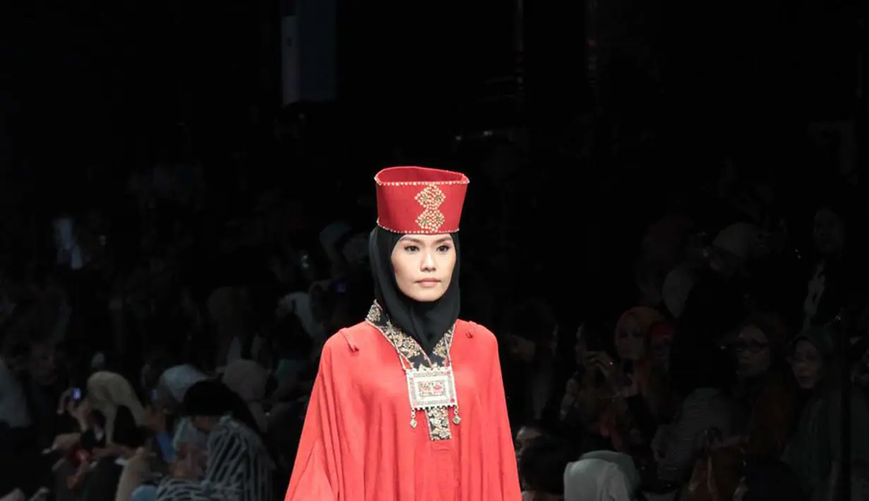 Ida Royani, From West To The East - Photo Fimela.com