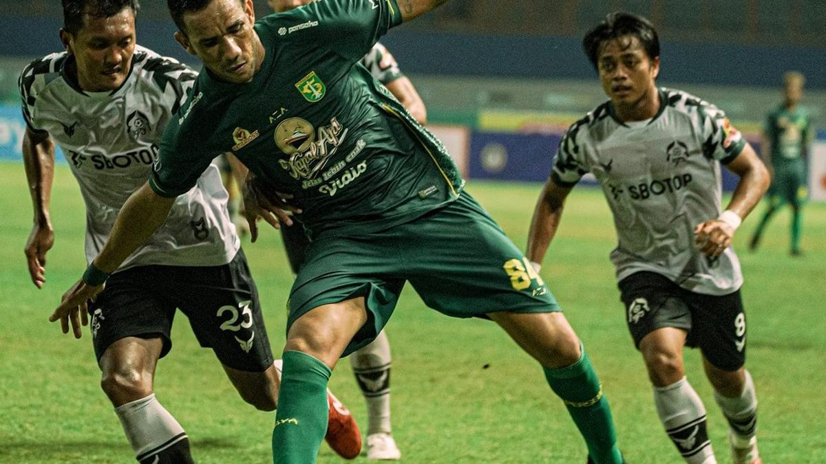 6 Potret Tim Persebaya Berangkat ke Bali, Diiringi Ratusan Bonek