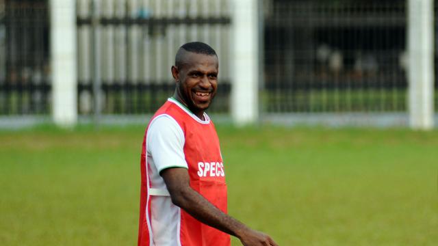 Boaz Dipastikan Bisa Tampil Lawan Bali United Pusam - Bola Liputan6.com