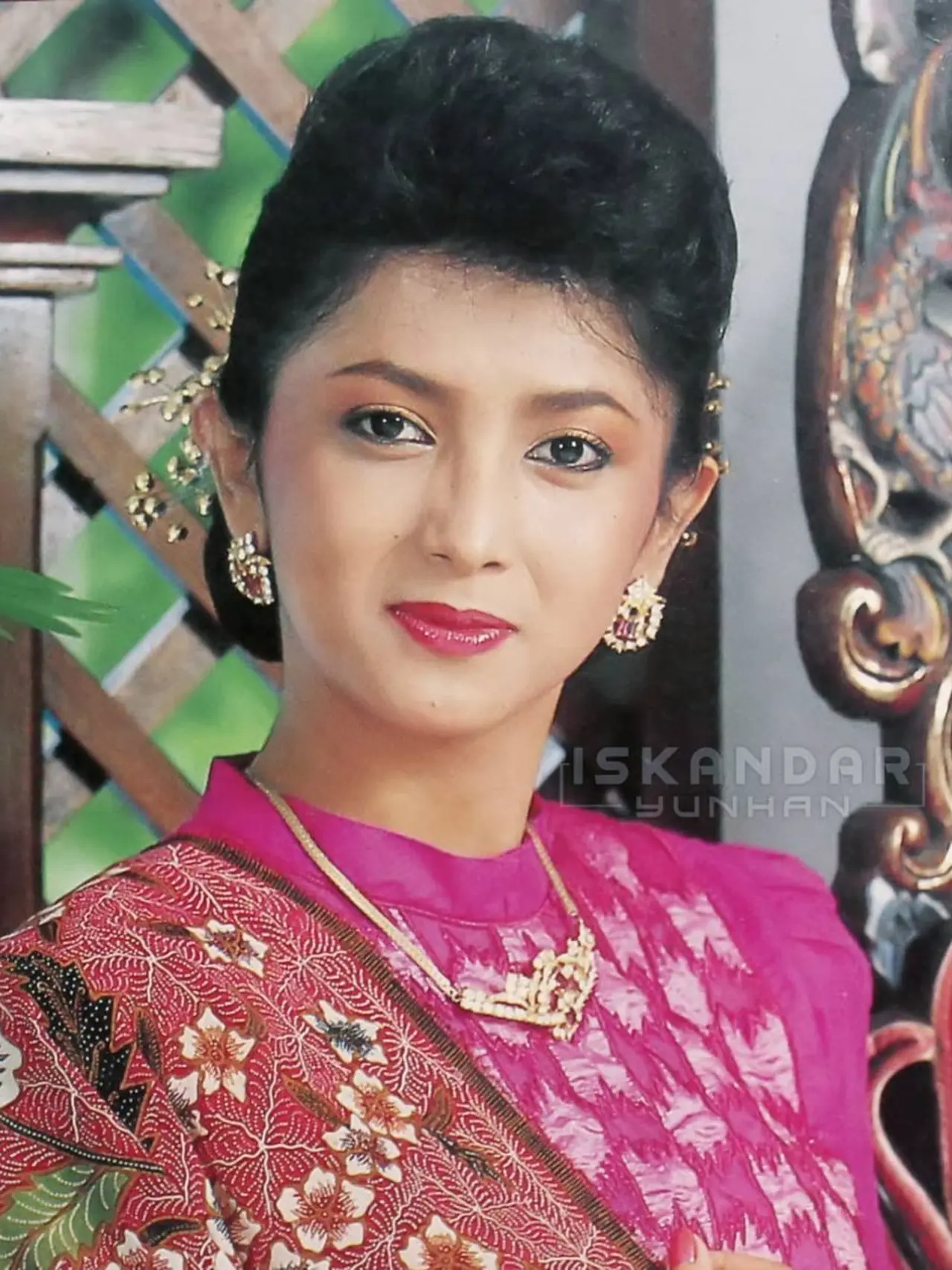 7 Potret Masa Muda Anna Maria Istri Roy Marten, Pesonanya Tak Pernah ...