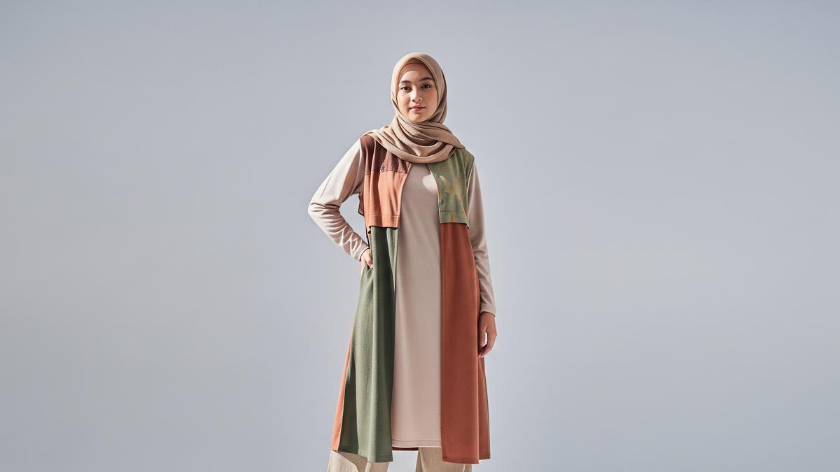 8 Model Gamis Tunik Ala Gen Z untuk Ramadhan 2026, Nyaman, Simpel, dan ...