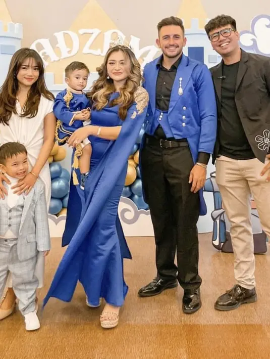 8 Gaya Publik Figure Hadir di Pesta Ulang Tahun Adzam Putra Nathalie ...