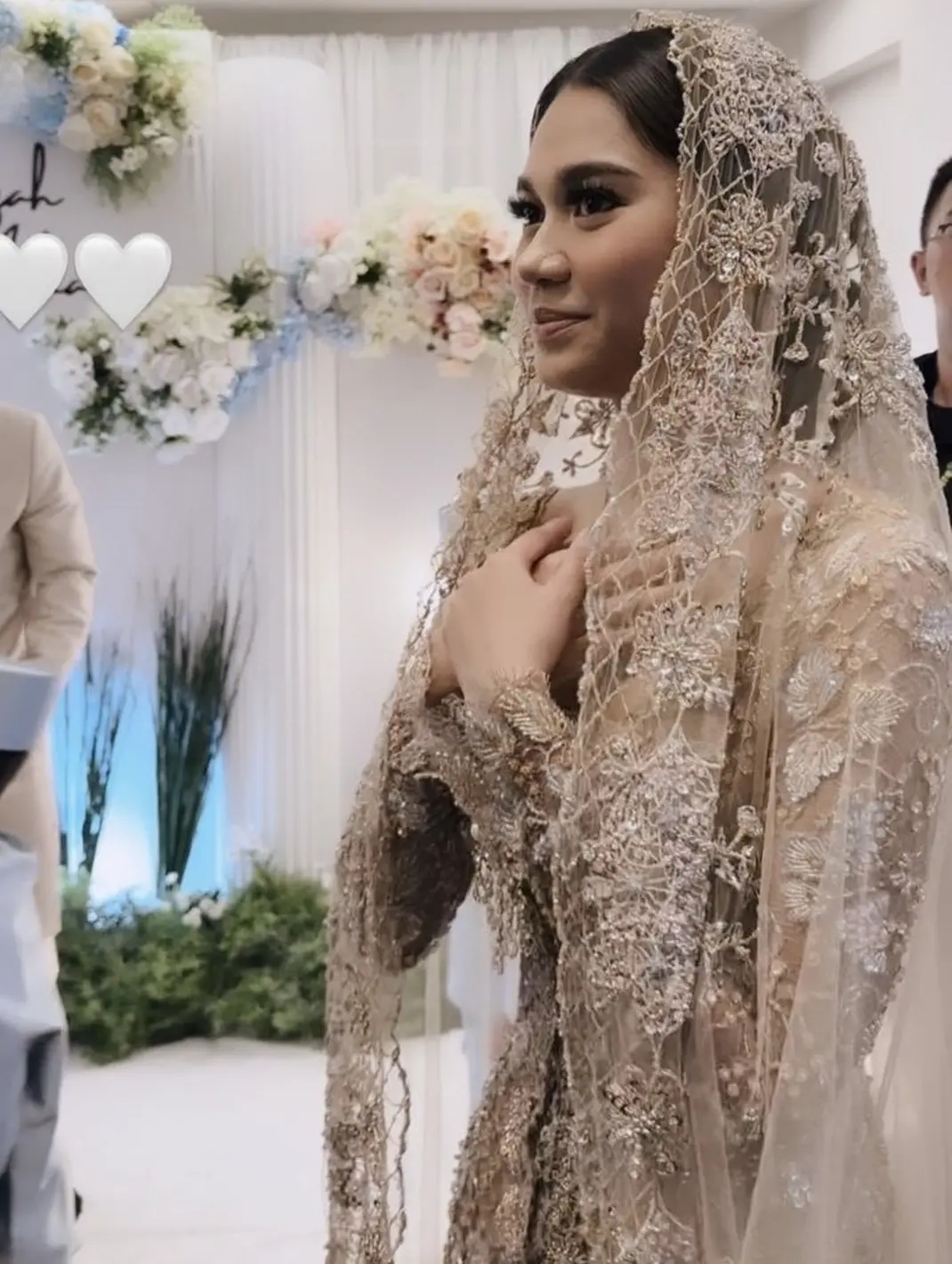 8 Penampilan Selebgram Azizah Salsa Perempuan yang Dinikahi Pratama Arhan di Jepang, Elegan ...