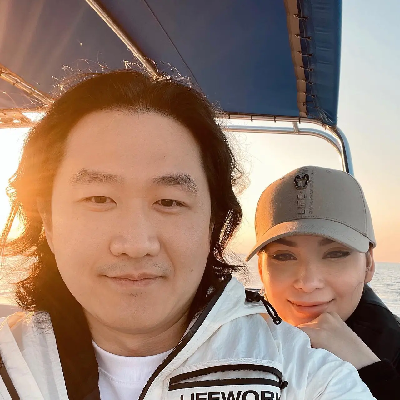 8 Tahun Menikah, Ini 6 Potret Deasy Bouman 'Kejar Tayang' dan Suami ...