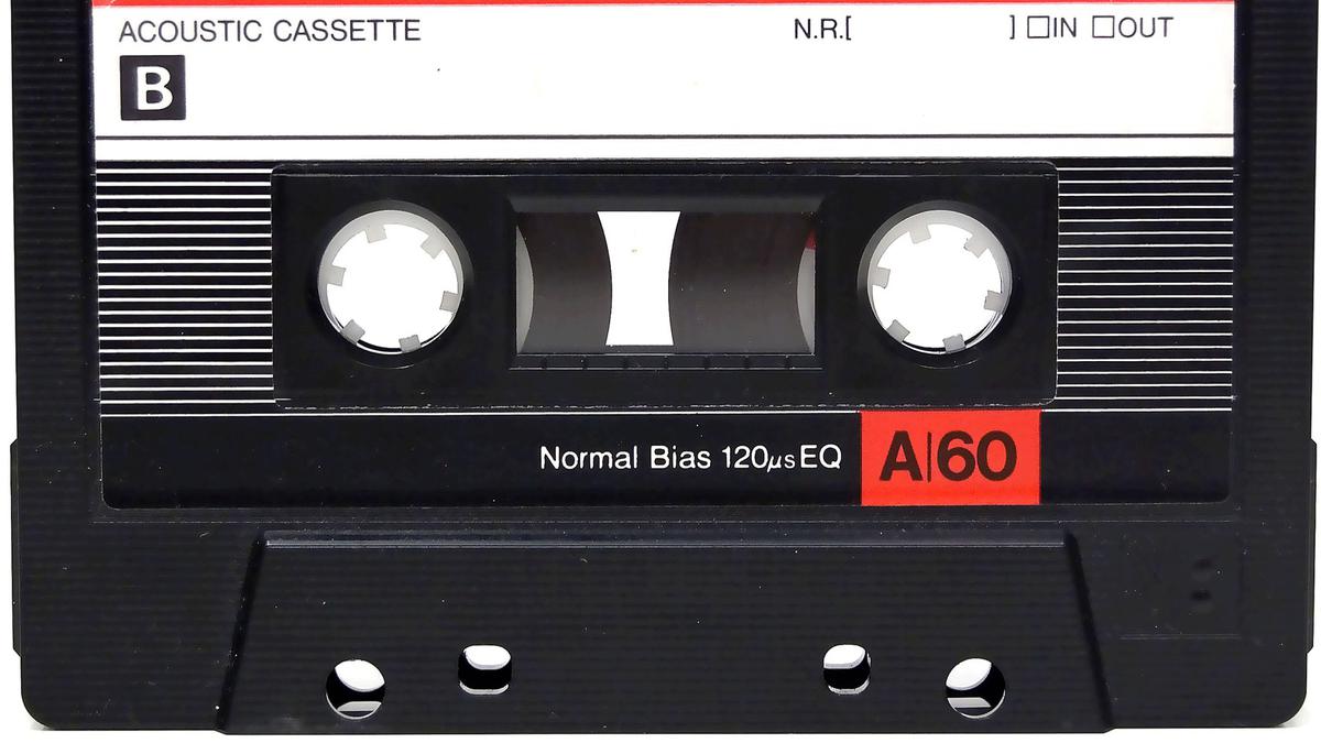 Editor Says: Generasi Kaset dan Walkman di Era Streaming Musik