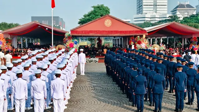 Antusiasme Warga Rayakan HUT ke-498 Jakarta, Datang ke Monas hingga ...