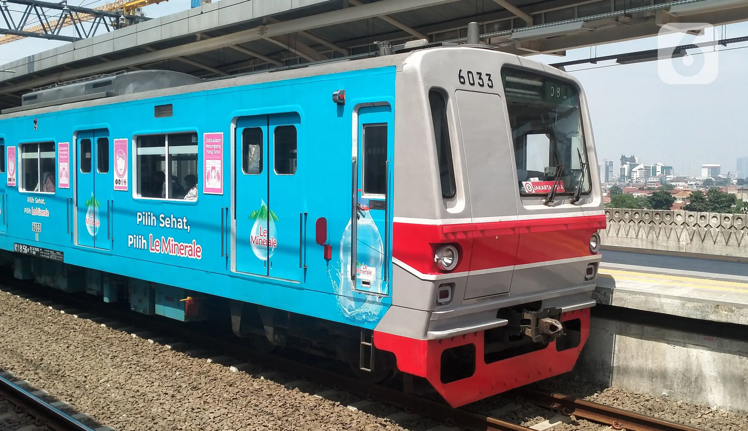 Siap-Siap Penyesuaian Tarif Baru KRL Jabodetabek Tahun Depan - Foto ...
