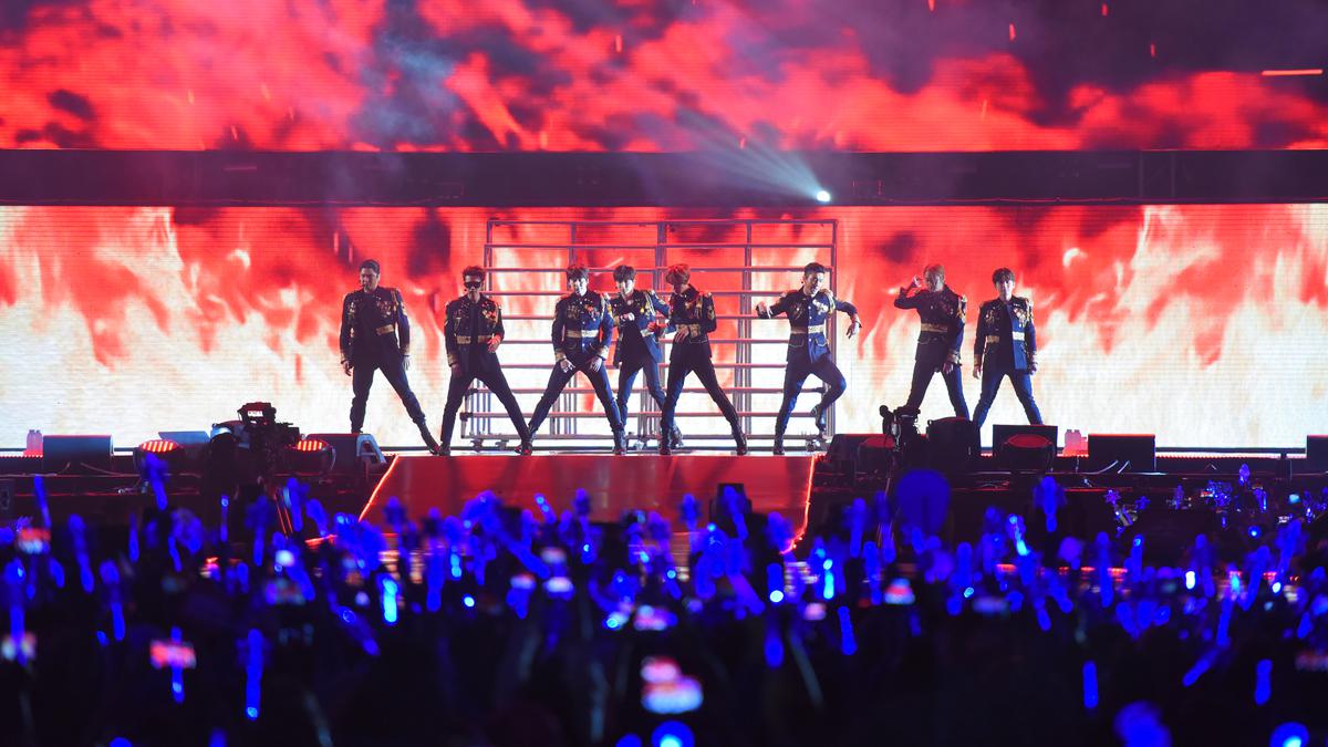 Super Show 6 Dimulai, Lagu Indonesia Raya Berkumandang - ShowBiz ...