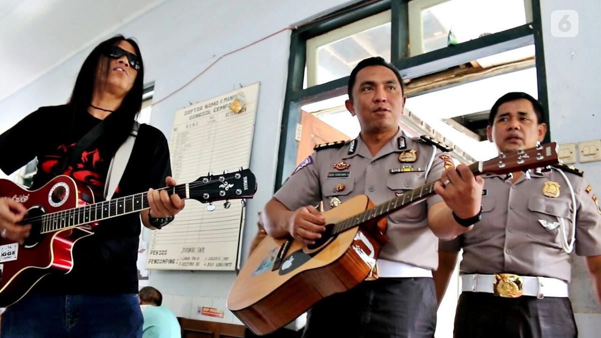 Lagu Ini untuk Mbah Kakung dan Mbah Putri