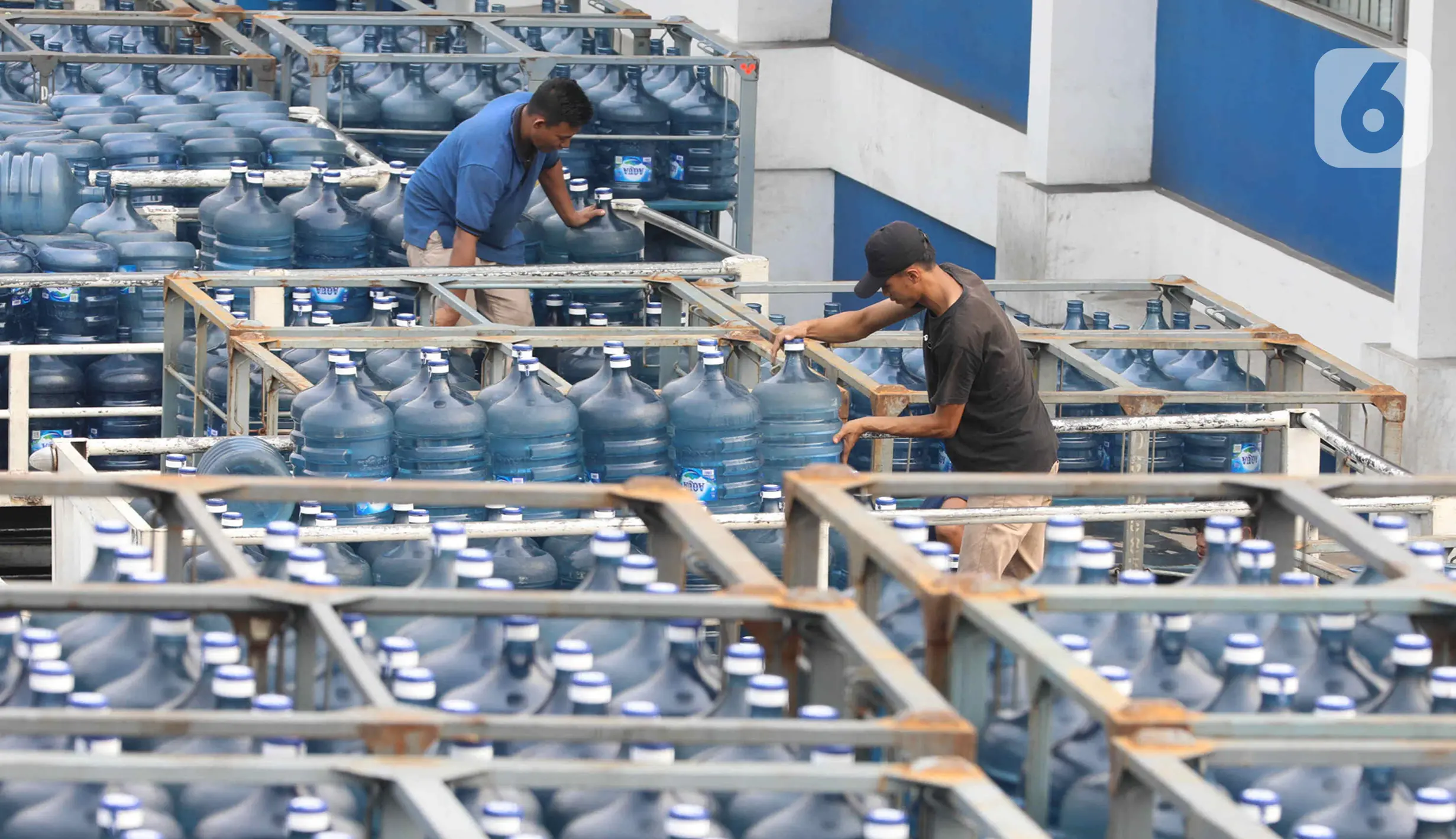 Pertumbuhan Air Minum dalam Kemasan Meningkat - Foto Liputan6.com