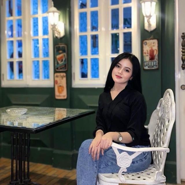 8 Potret Tia Septiana yang Ditolak Syuting, Alasannya Bikin Mandra Kesal