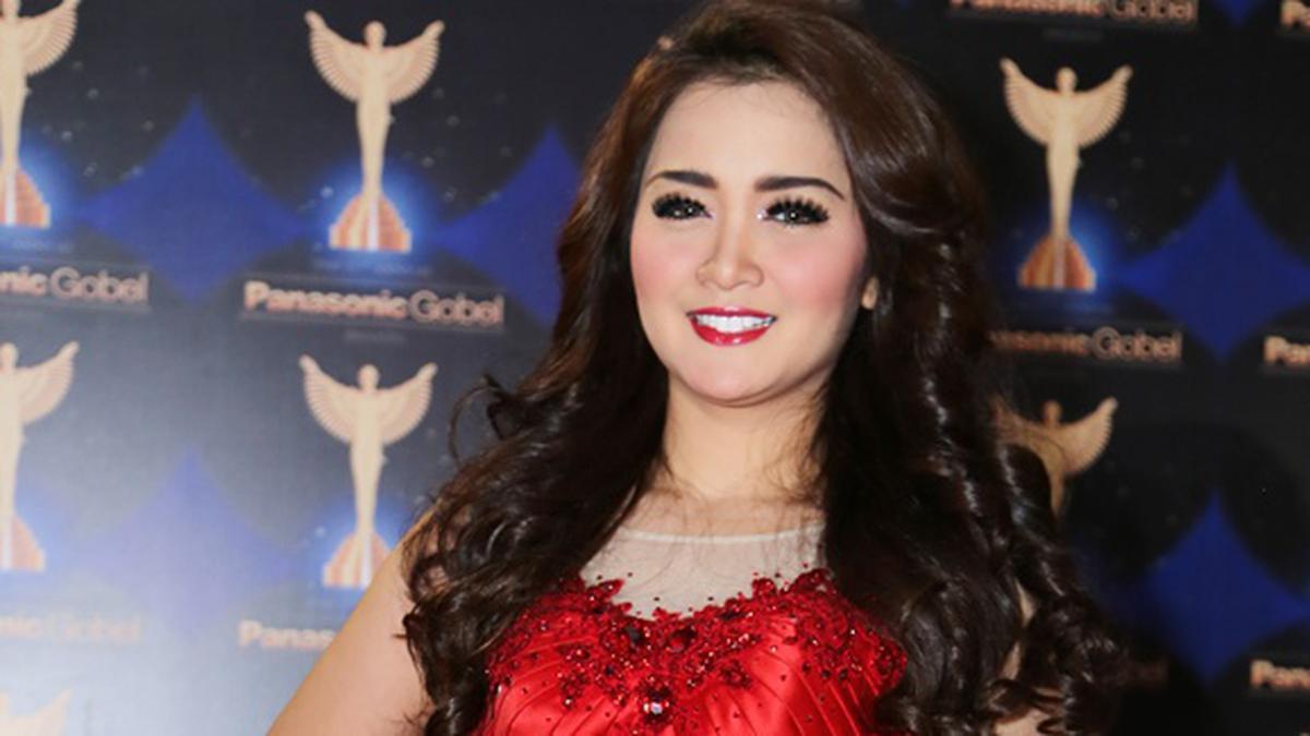 Si Pisces Ceplas-Ceplos: Vega Darwanti
