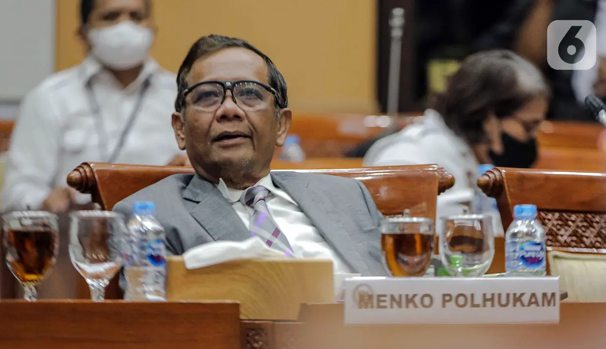 Menko Polhukam Mahfud MD Bersama DPR Bahas RUU Perubahan Tentang MK ...