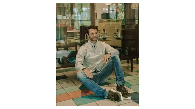 6 Potret Chris Leitner, Bule Tampan yang Dikabarkan Dekat dengan Elly ...