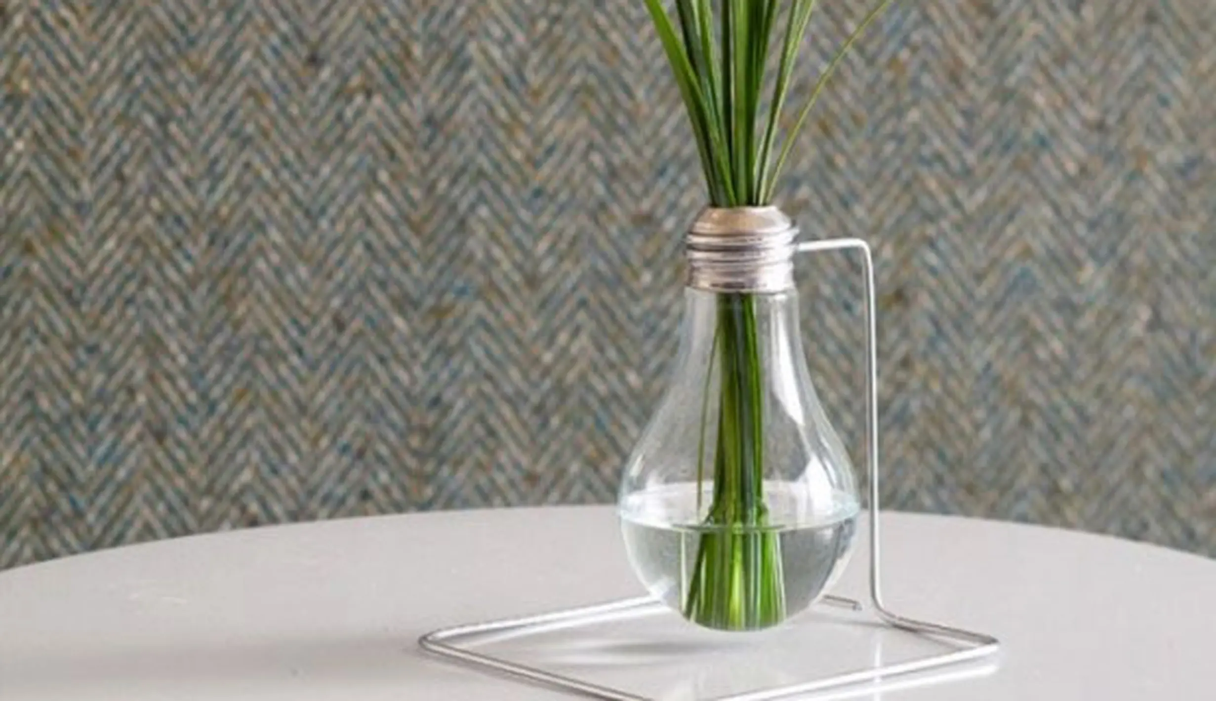 Vas Bunga Unik Nan Cantik