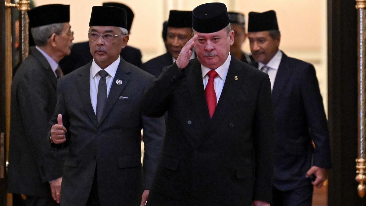 Sultan Ibrahim Iskandar dari Johor Terpilih Sebagai Raja Baru Malaysia ...